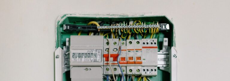 String Box: O que é e como funciona uma String Box